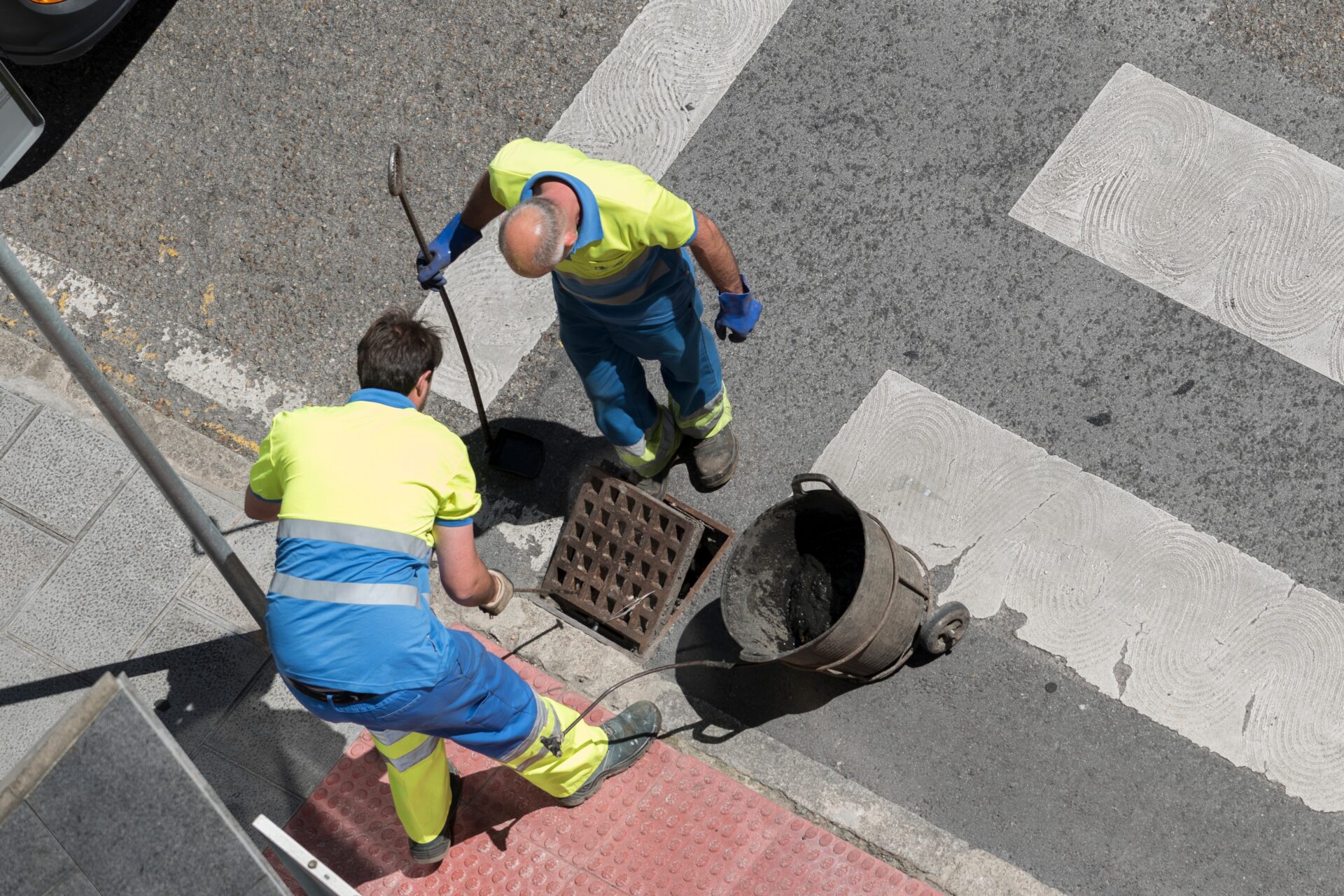 What Are Budget-Friendly Sewage Cleanup Methods? | Portland ...